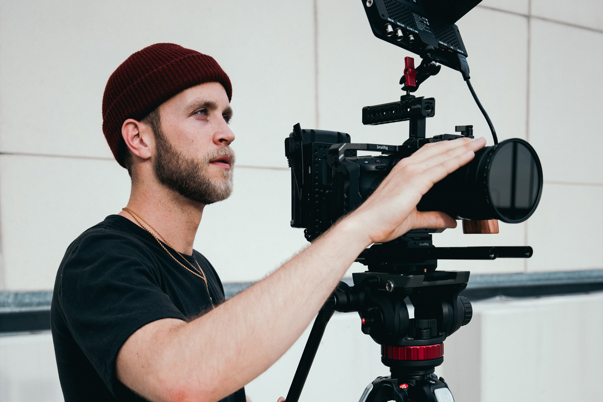 Caméraman d'entreprise : freelance ou société de production ? - Rushmix